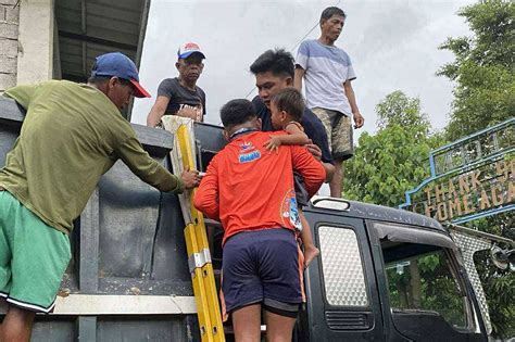 Thousands Evacuated In Philippines As Super Typhoon Nears Land