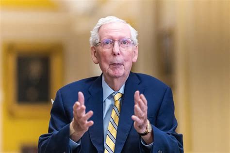Mitch Mcconnell Returns To Senate After Long Absence Yahoo News Canada