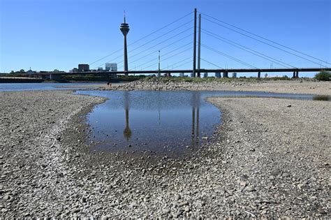 Jahrhundertsommer In Nrw Mit Rekordhitze Und Wenig Regen