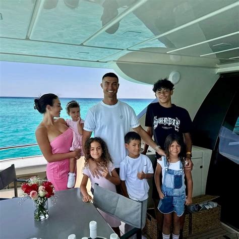 Cristiano Ronaldo Georgina Rodriguez Wedding Guest List Had Just 5