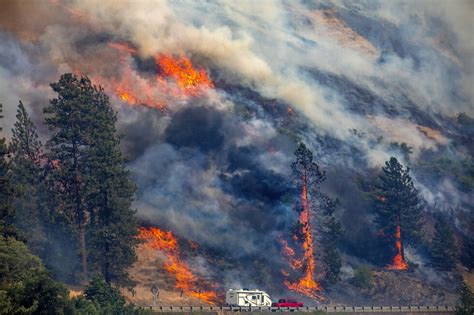 Video Shows Escape Through Flames And Smoke As Wildfire Begins Burning