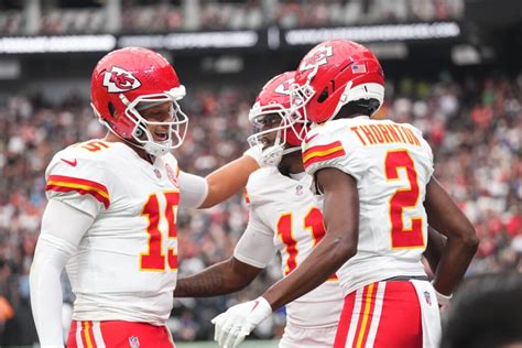 Kansas City Chiefs Week 4 Snap Count Observations Xavier Nwankpas
