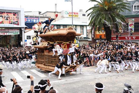 Vice Mayor Crushed To Death By Festival Float In Japans Saijo Matsuri