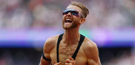 Josh Kerr Le Arrebata A El Guerruj El Récord Mundial De La Milla 3m42s66