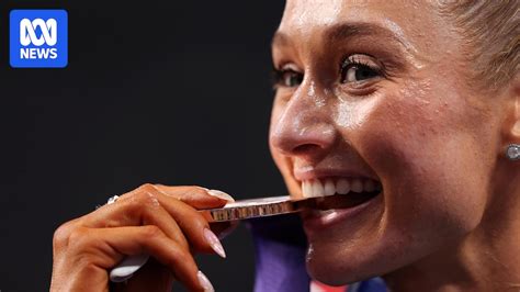 Jess Hull Wins 1500m Bronze Peter Bol Crashes Out At World Athletics