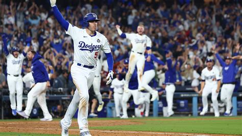 Has Any Mlb Team Ever Come Back From 3 0 Down To Win The World Series