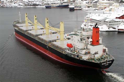 Nord Brave Dry Bulk Handysize Open Hatch