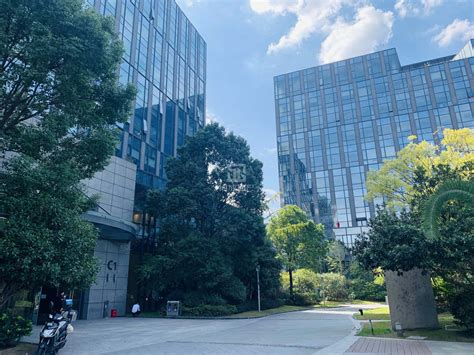 【19图】金桥东方万国企业中心 业主直租 精装修带家具 拎包办公 上海浦东金桥上海东方万国企业中心写字楼出租 上海58同城