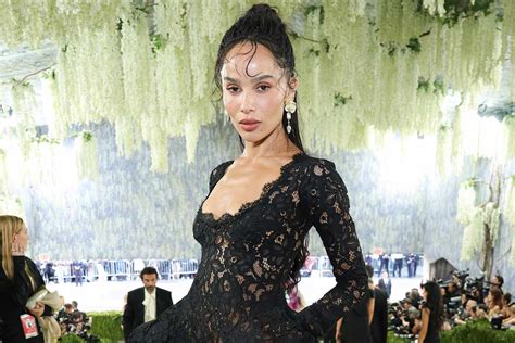 Newly Engaged Zoë Kravitz Keeps Her Left Hand Hidden At Met Gala