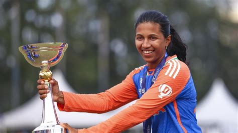 Trofeo Interzona T20 Femenino Senior Niki Prasad Protagoniza La Victoria De La Zona Sur Sobre