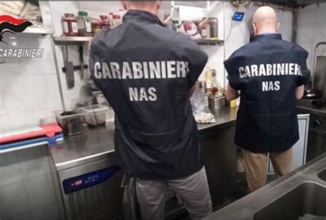 Spaccio Antidolorifici E Cocaina 5 In Cella E 4 Ai Domiciliari