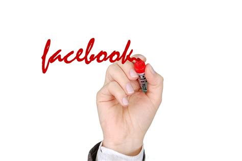 Facebook «Μπλόκαρε η Beta Χρήστες δεν μπορούν να συνδεθούν στο