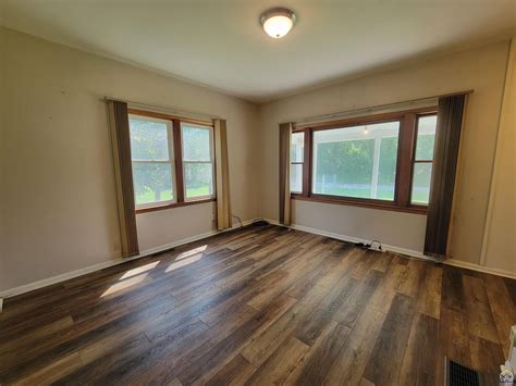 500 Se Rodgers St Pending In Topeka Exp Realty