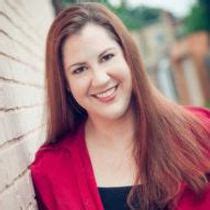 Kyrsten Sinemas Not Running — But Shes Spending Big On Wine And Aspen