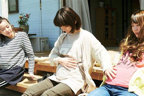 6 Film Jepang Tentang Ibu Tak Selamanya Ideal Idn Times