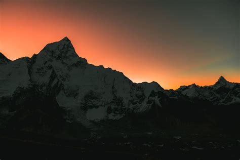 The Source How To Feel Sunrise Bliss At Everest Base Camp