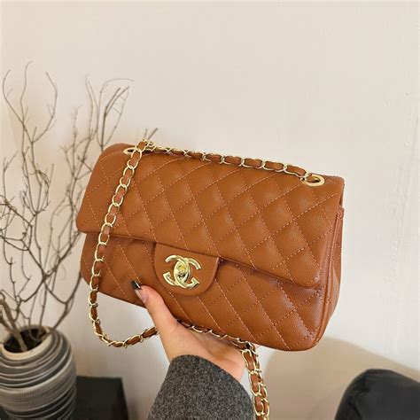 Women Quilted Shoulder Bag Classic Style Underarm Handbag Versatile