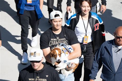 Shohei Ohtani Wife Mamiko Photos Over The Years