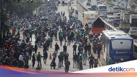 Ekonom Soal Demo Disebut Ditunggangi Asing Ini Akibat Rakyat Marah