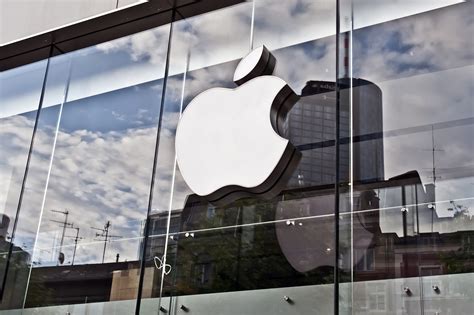 Why Is Apple Stock Rated So Low