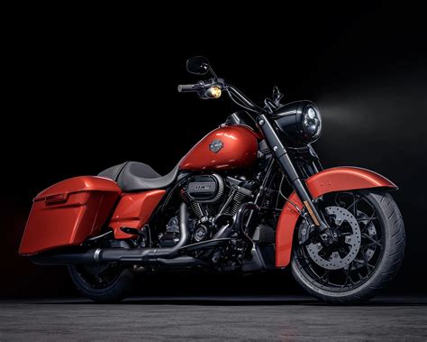 Harley Davidson Is Reviving Its Retro Styled Road King After Years Out