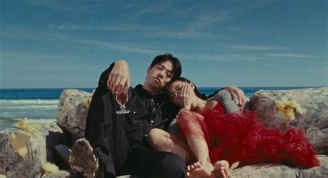 화사와 박정민 “이 정도면 천만 영화” 역주행 1위 찍게 한 청룡상 무대