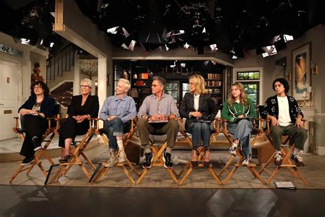 Jamie Lee Curtis Says Shes The ‘head Bitch In Charge On New Sitcom