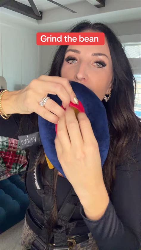 Cassidy Bybee Drop The Word Holiday And Ill Dm You The Facebook