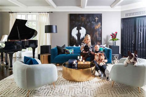 Jenny Mccarthy And Donnie Wahlberg Are ‘going To Vegas After Listing Longtime Illinois Home