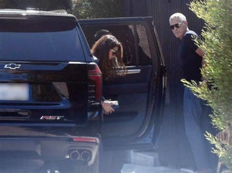 George Clooney Wife Amal Meet With Cindy Crawford Rande Gerber After