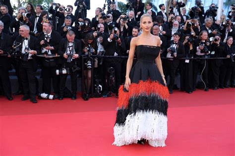 Cannes 2026 Demi Moore Sorgt Für Großes Blitzlichtgewitter Galade