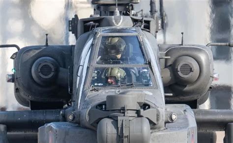 Trump Says Iran Shot Down Apache Helicopter Us Must Retaliate
