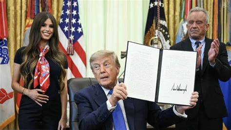 Who Is Jayme Franklin Woman Standing Behind Trump At Vaccine