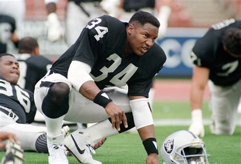 30 Years Ago Bo And The Boz Had A Memorable Encounter Yahoo Sports