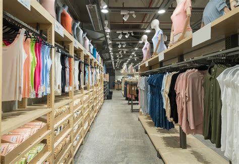 Global Apparel Market Growth Trends And Forecast 2024 2032