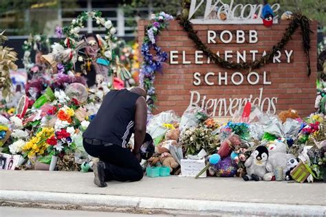 Texas County Votes To Release Uvalde School Shooting Records Ending