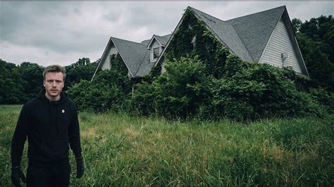 I Explored A Doctors Abandoned Mansion