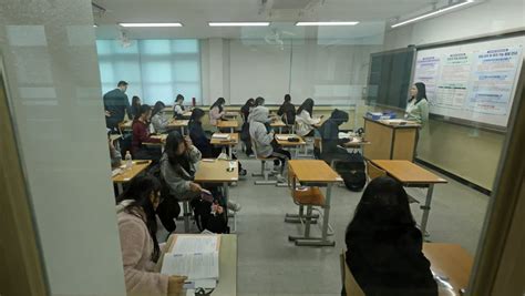 ‘수험생들 분통…이번 수능 이의신청 폭발한 이유 알고 보니 위키트리