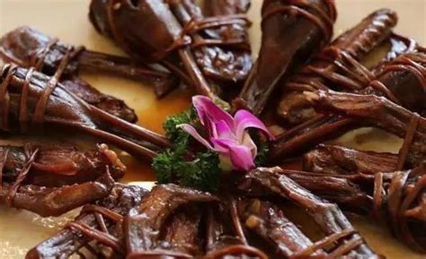 横山鸭扎包香翻天，皮脆肉嫩全家抢，秘方公开你敢试？