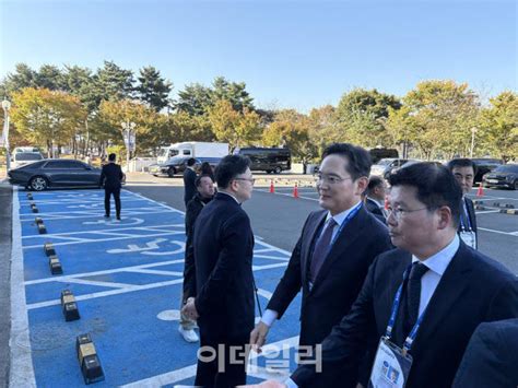 이재용·최태원·정의선 총집결…긴장감 도는 Ceo서밋 현장