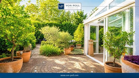 Privates Refugium Mit Galerie Kamin Und Eingewachsenem Garten In