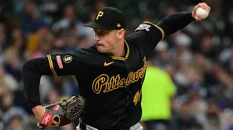 Pirates Reliever Dominates In First Rehab Assignment Outing Yahoo Sports