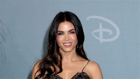 Jenna Dewan Teases New Dwts Routine With Alan Bersten