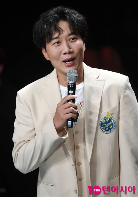チャン・ユンジョン（장윤정）の夫ト・ギョンワン（도경완）、第2子誕生から7年目に嬉しいニュースを報告？ 芸能 K Hallyunews