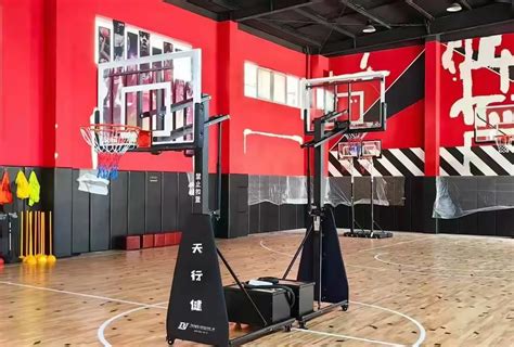 小战士篮球架,球场上的小钢炮。未来的明日球星当然要从小培养 抖音 小战士篮球架,球场上的小钢炮。未来的明日球星当然要从小培养 抖音