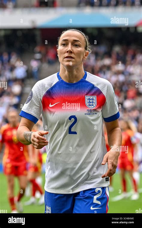 Lucy Bronze England 02 SUI England Spanien Frauen Fussball