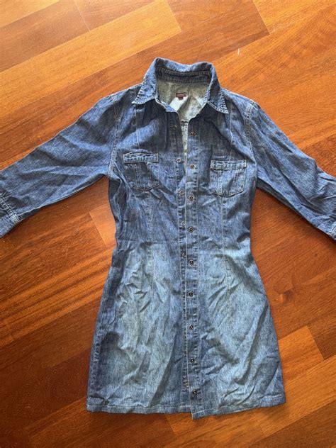Robe en jean Teddy s taille 34 parfait pour l été D occasion à Onex