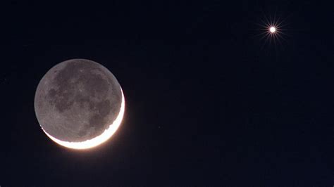 Venus Beside The Moon Today How And When To See It In The U S