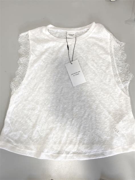 jacqueline de yong White Top 女裝 上衣 其他上衣 Carousell