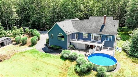 293 Coomer Hill Rd Killingly Ct 06241 ®